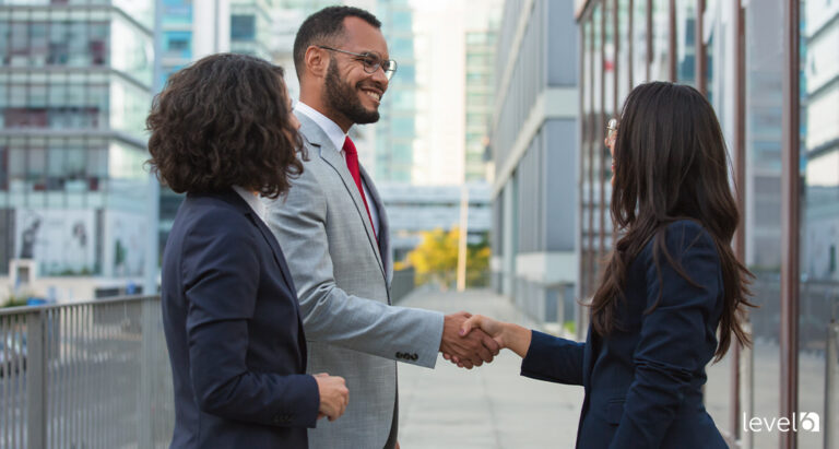 Direct vs Indirect Distribution Channels: How to Choose