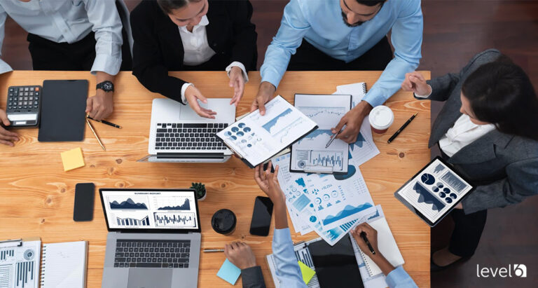 Direct vs Indirect Distribution Channels: How to Choose